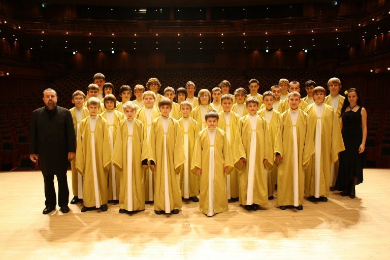 Custom Robes: Different Types Of Robes And Their Uses | Harcourts